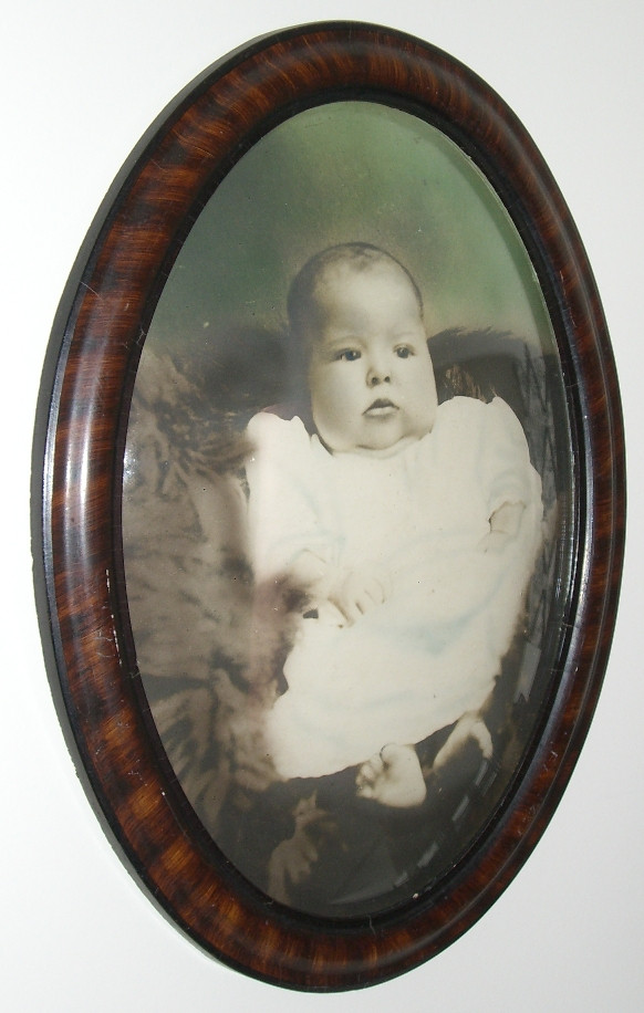 Hidden Treasures: Preserving the Stories Behind Family Heirlooms – The ...